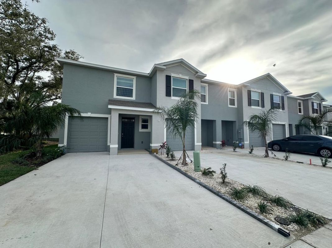 299 Mangrove Shade Cir, Apollo Beach, FL 33572